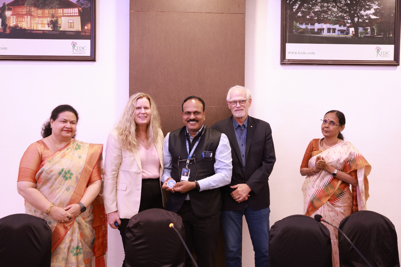 Dr. B. S. Manoj received the Presidential Challenge Coin Medals | Indian Institute of Space ...